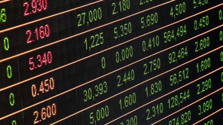 Stop Loss vs. Trailing Stop Loss: Pros, Cons, and When to Use Each - EPIQ Trading Floor